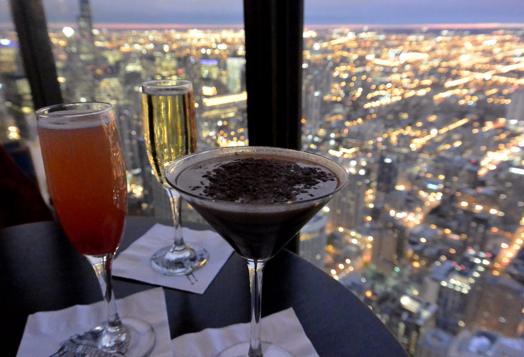 Chicago river north hancock tower signature lounge - Wanderlogue