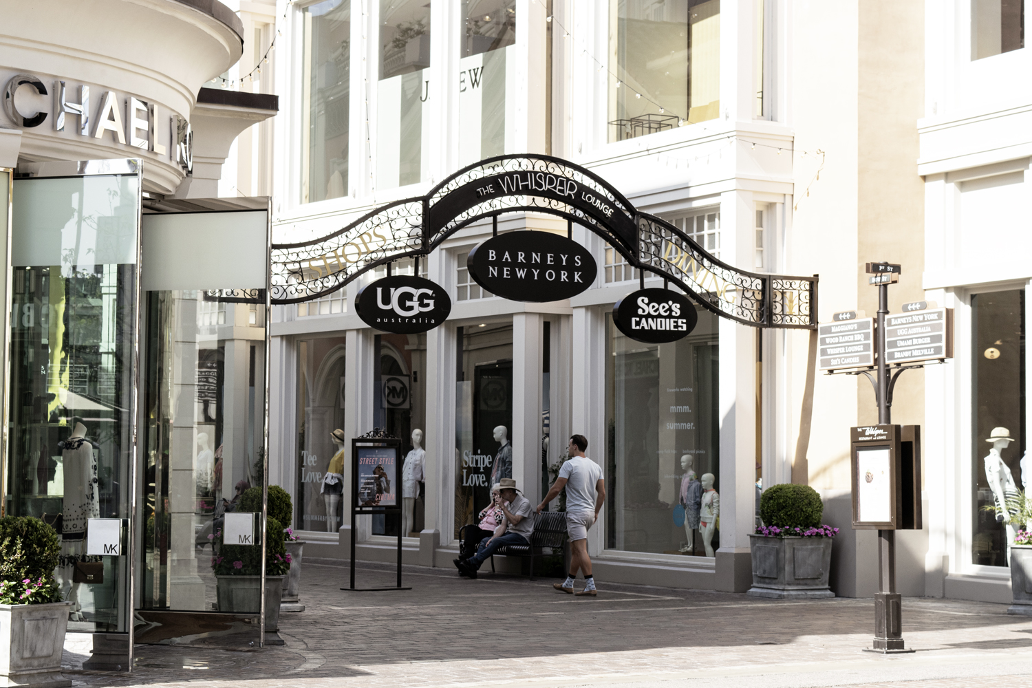 LA Guide | The Grove - Wanderlogue
